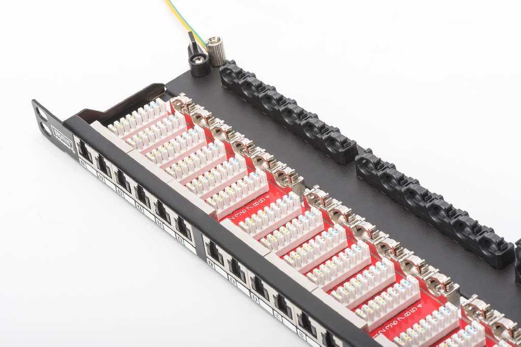Digitus CAT 6 patch panel, árnyékolt, 24 port RJ45 sapkával, 8P8C, LSA ...